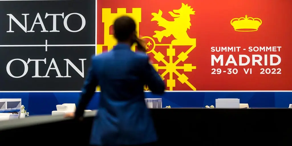 Naton uusi strateginen konsepti - Maanpuolustus-lehti